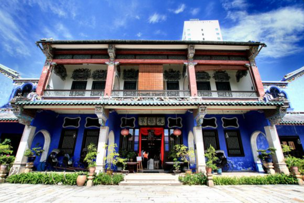 The Blue Mansion: Where the ‘Real’ Crazy Rich Asians Live – Warta Kema